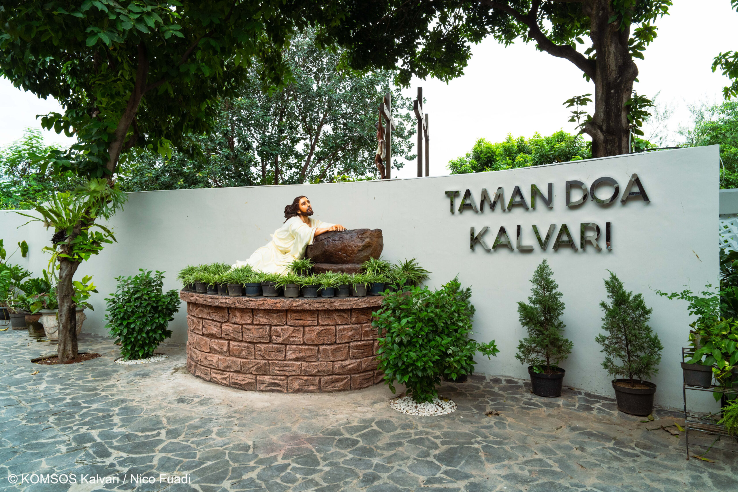 Taman Doa Kalvari - Gereja Kalvari Lubang Buaya